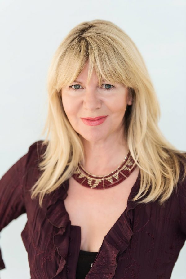 Janey Lee Grace: Imperfectly Natural Woman - Global Woman Magazine