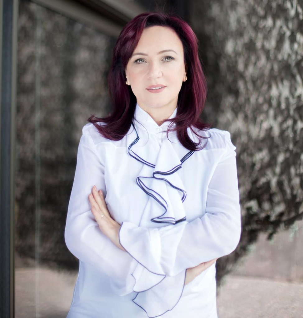 Linda Rama: I consider myself lucky to live with the prime minister ...